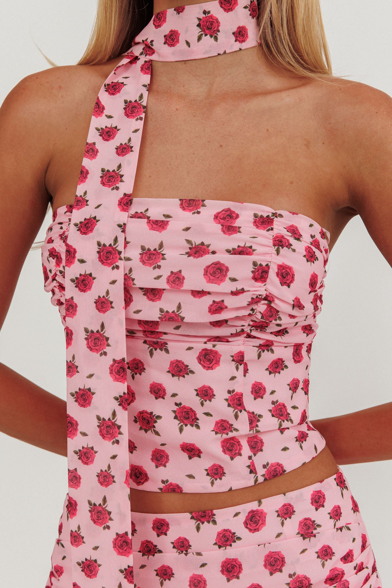 Charise Strapless Neck Tie Top Roses Pink– Selfie Leslie
