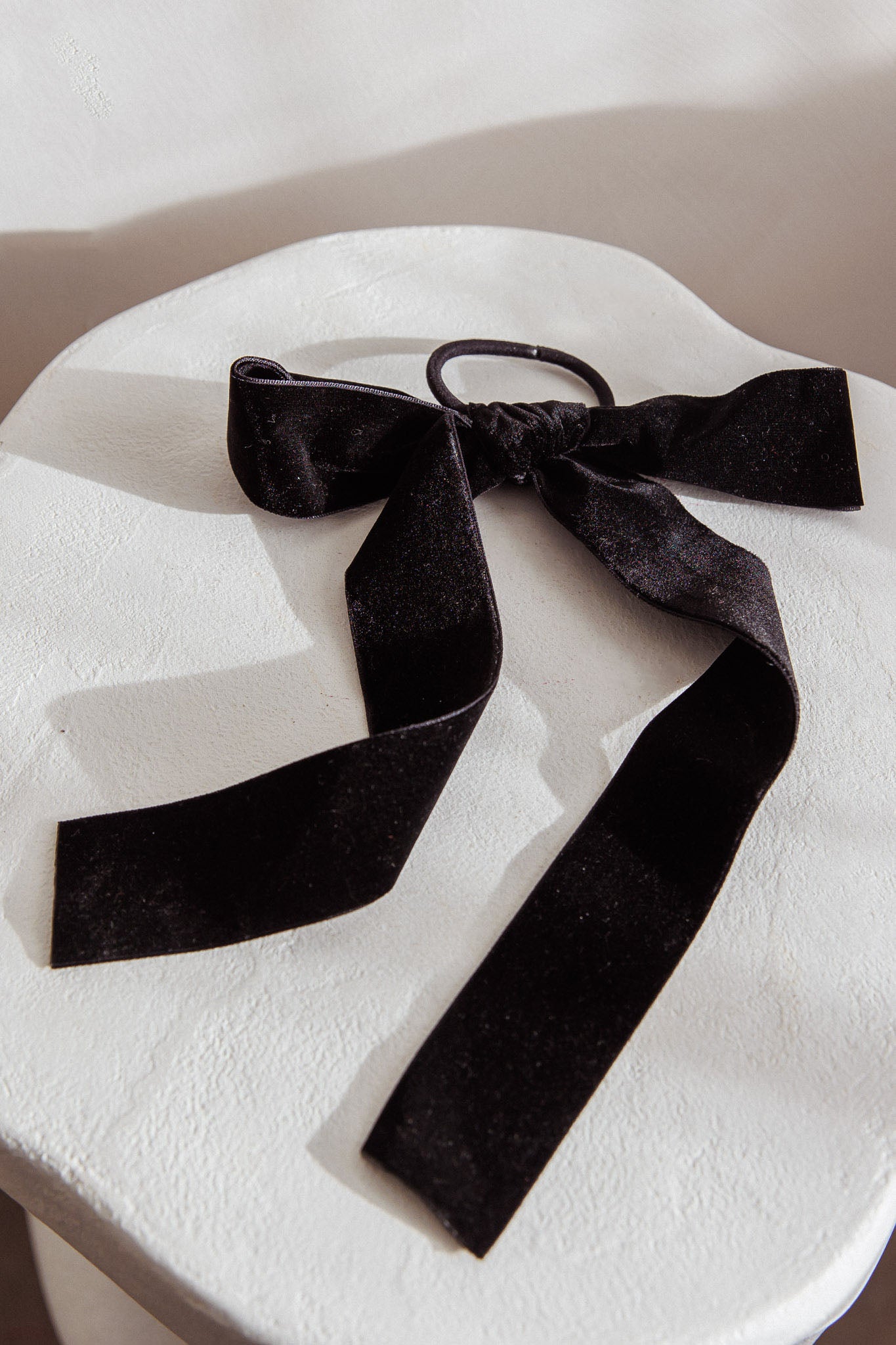 Marabell Bow Hairband Black– Selfie Leslie