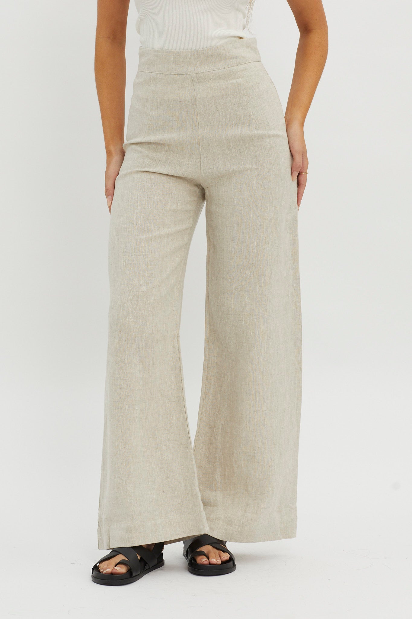 Shop the Wanda Wide Leg Pants Oat | Selfie Leslie