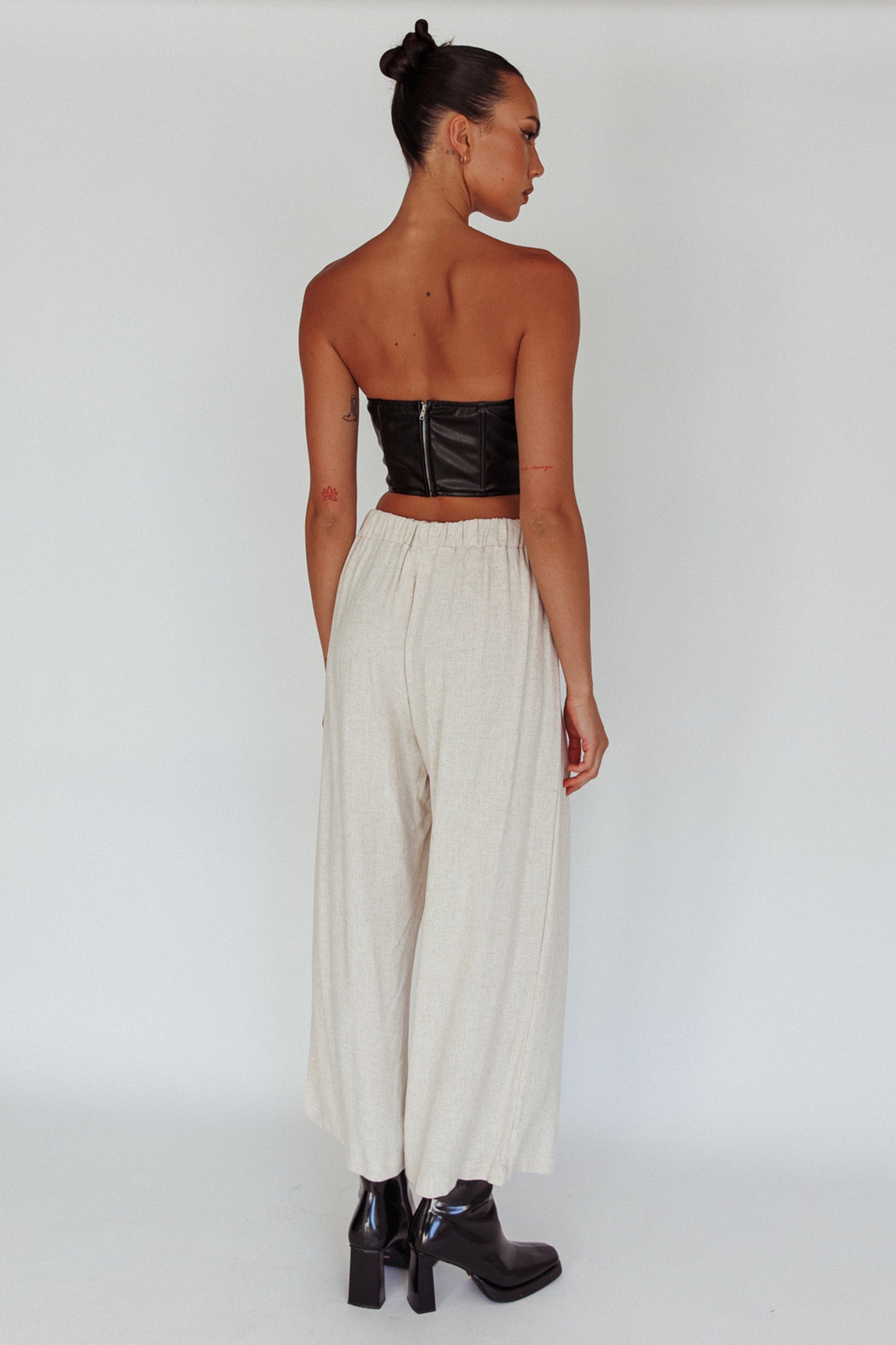 Shop the Backstage Pleated Wide Leg Pants Oat | Selfie Leslie