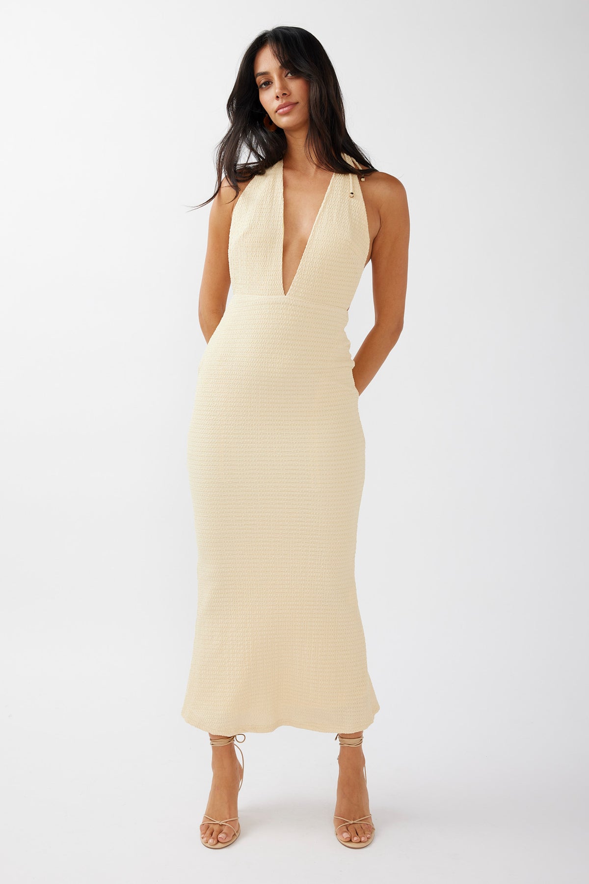 Mayah Halterneck Maxi Dress Textured Lemon | Selfie Leslie
