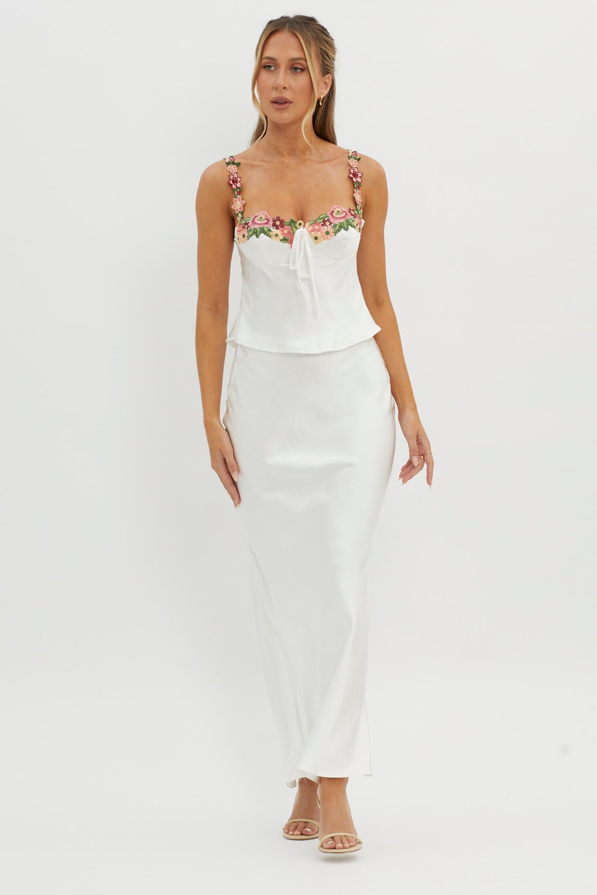 Rose Garden Floral Applique Cami Top White– Selfie Leslie