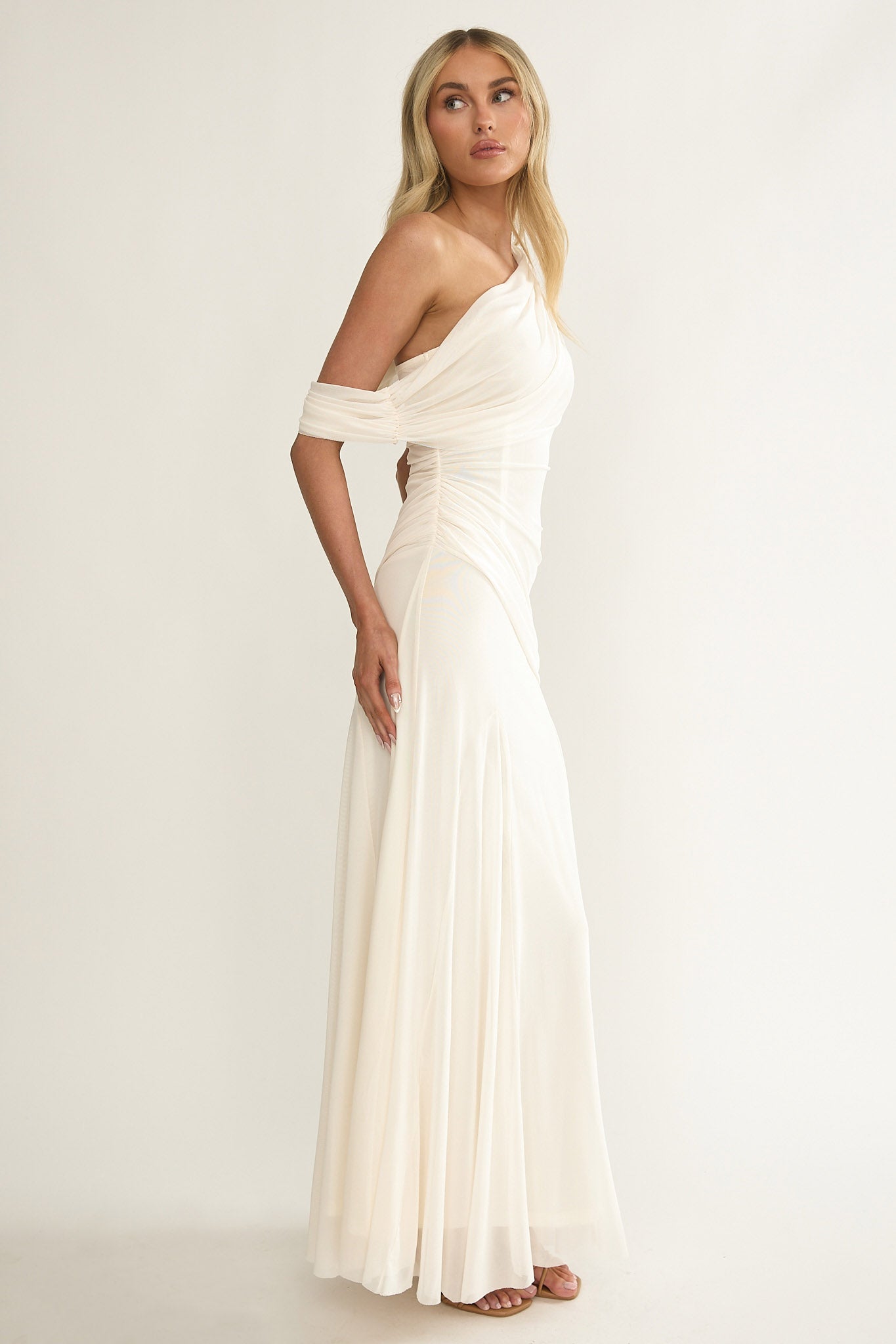 Anaisa Asymmetric Neckline Draped Maxi Dress Oyster– Selfie Leslie