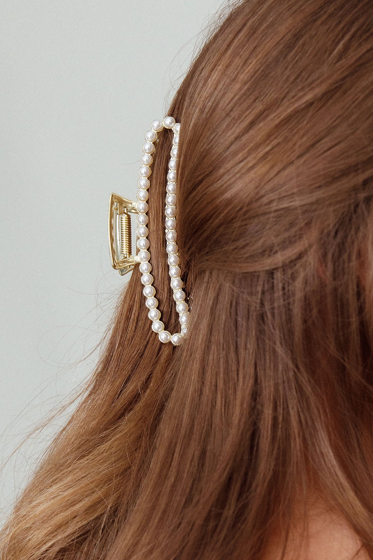 Ellie Pearl Square Claw Gold– Selfie Leslie