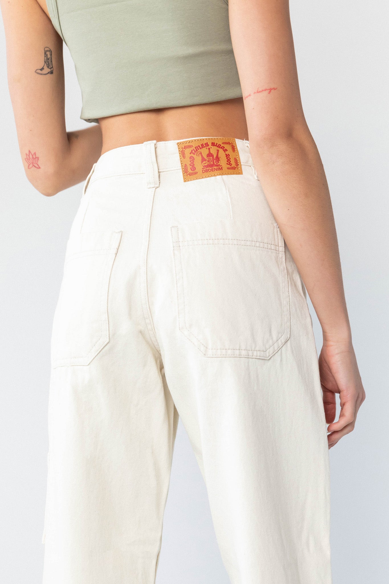 DR DENIM Bella Worker Loom State– Selfie Leslie