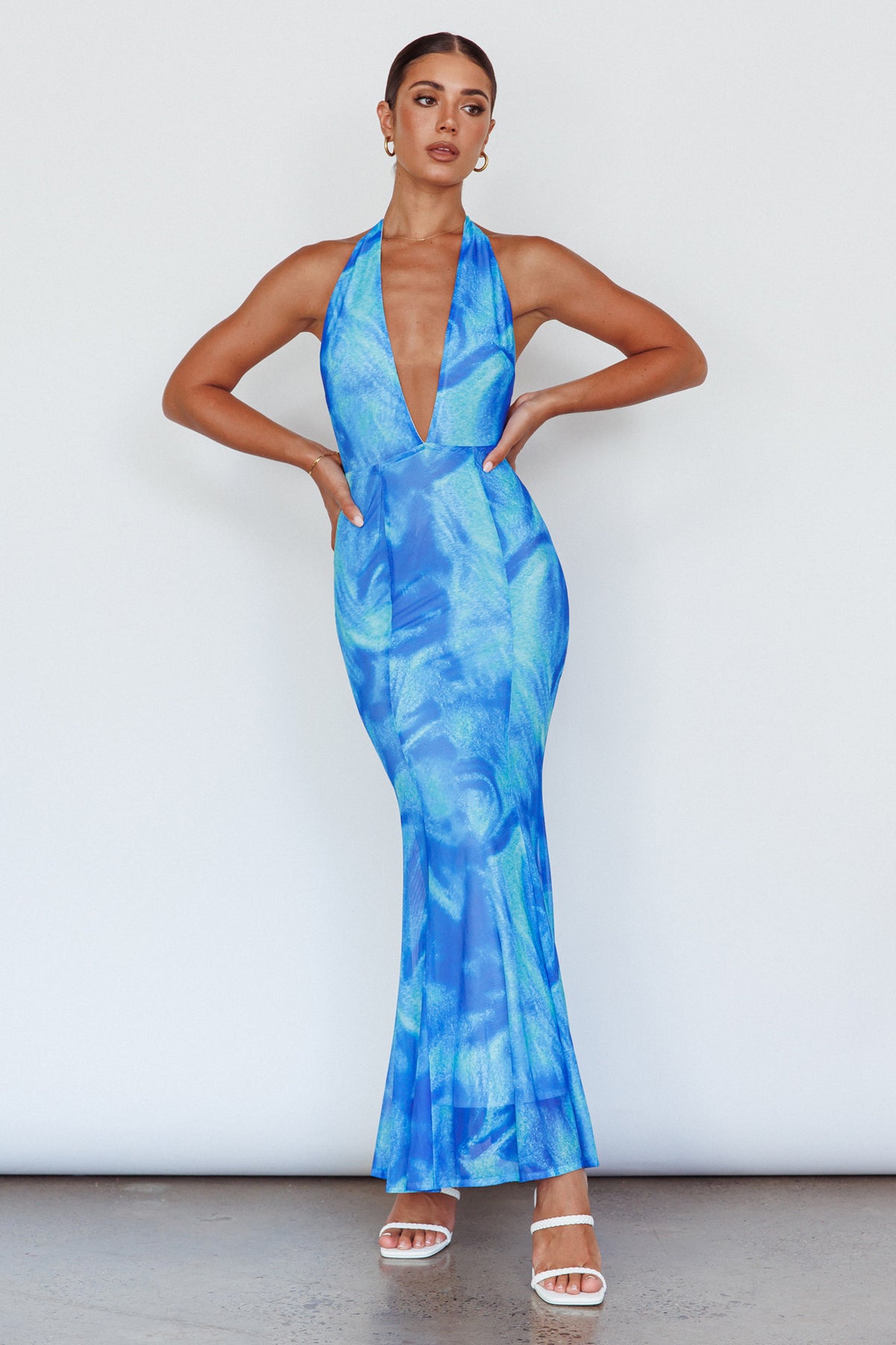 Mayah Halterneck Maxi Dress Printed Blue | Selfie Leslie