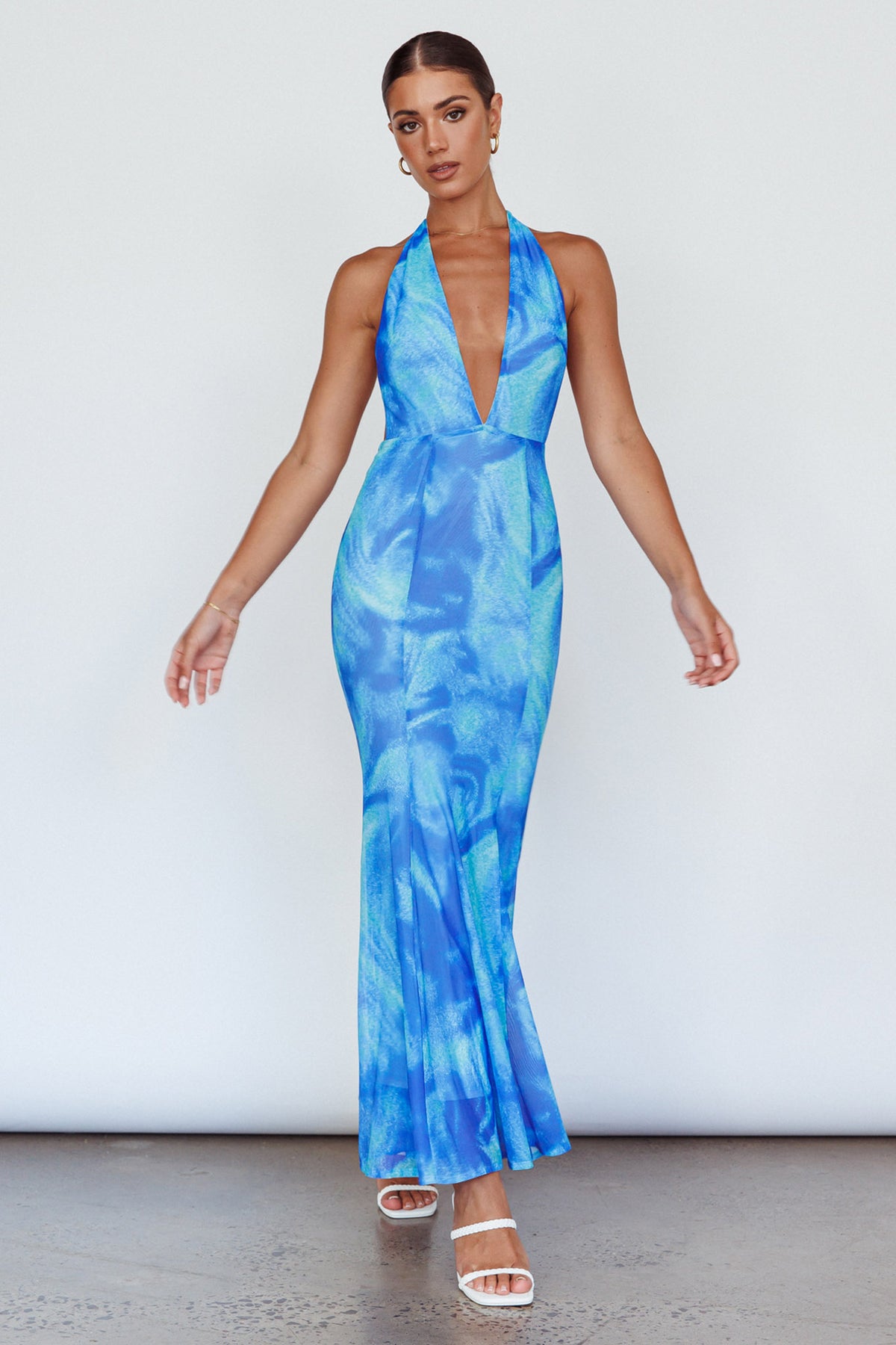 Mayah Halterneck Maxi Dress Printed Blue | Selfie Leslie